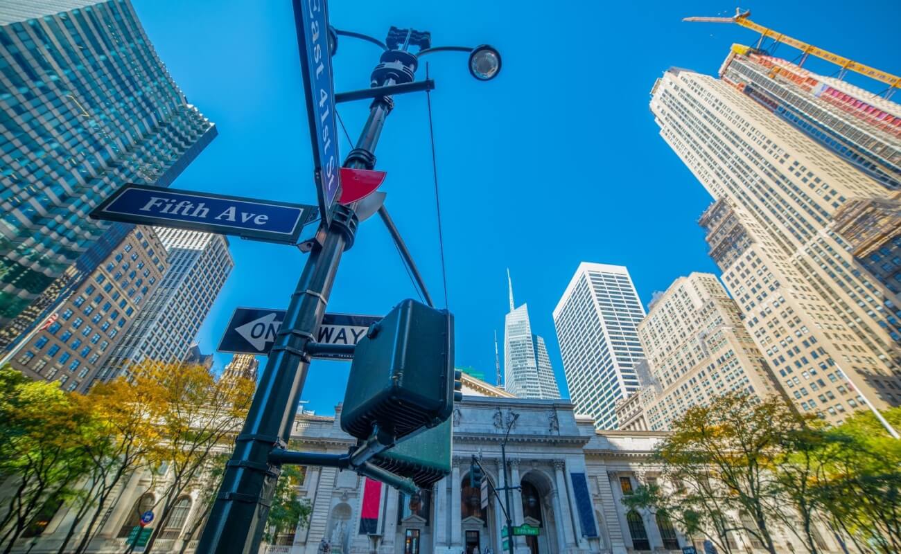 Amazon Buys Midtown Manhattan Office Building at 522 Fifth Ave. for $456M