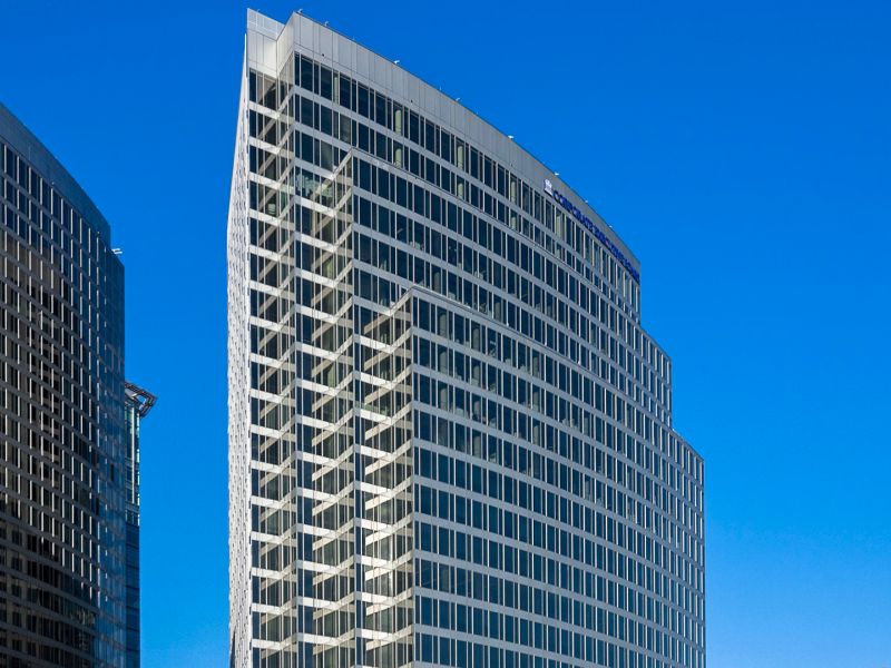 Paramount Strikes Record Deal to Sell NoVa Trophy Building - Commercial ...