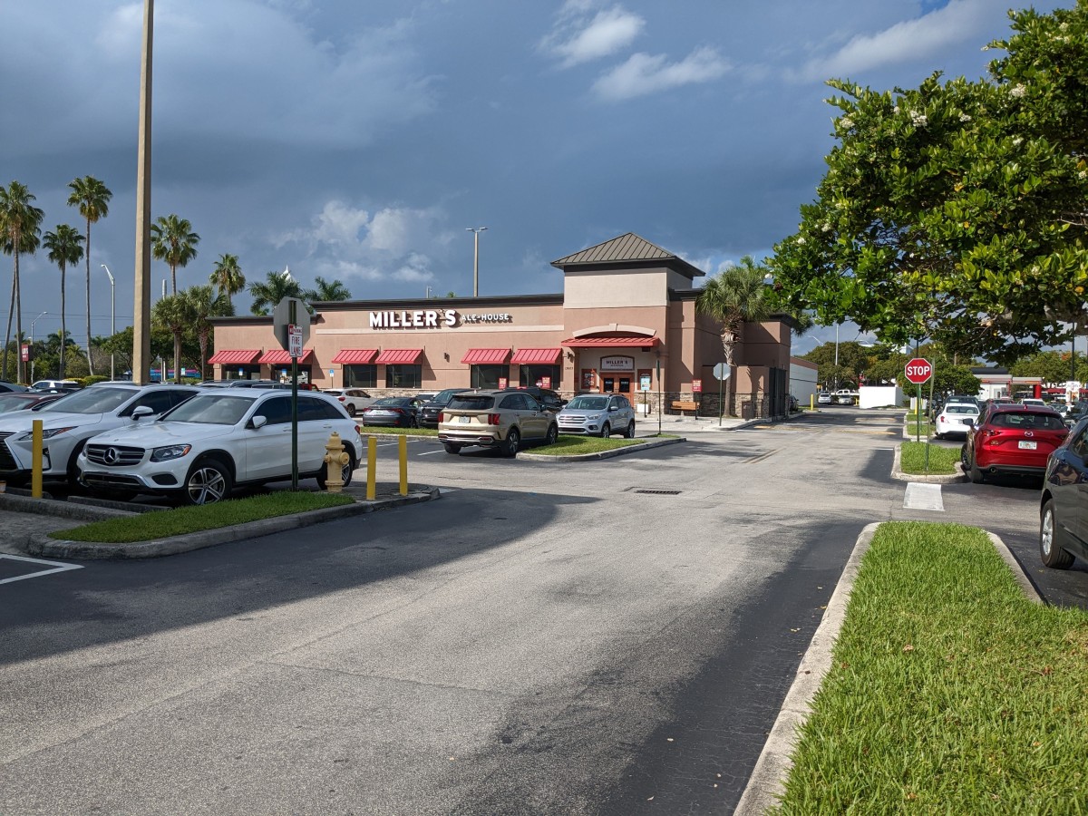 Miami Retail Asset Changes Hands for $71M - CPE