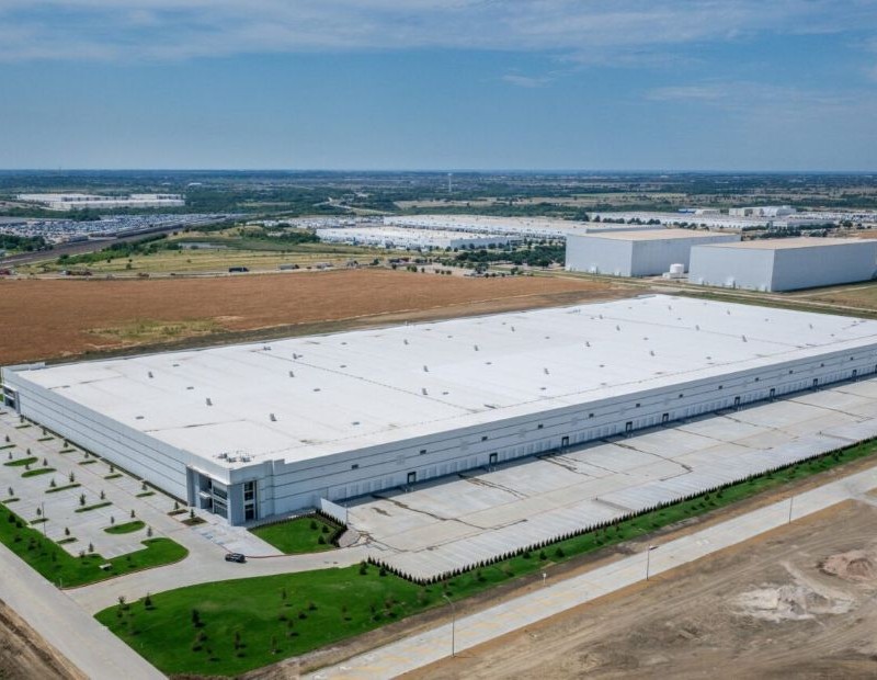 Hillwood's AllianceTexas Lands $760M AI Deal - Commercial Property ...