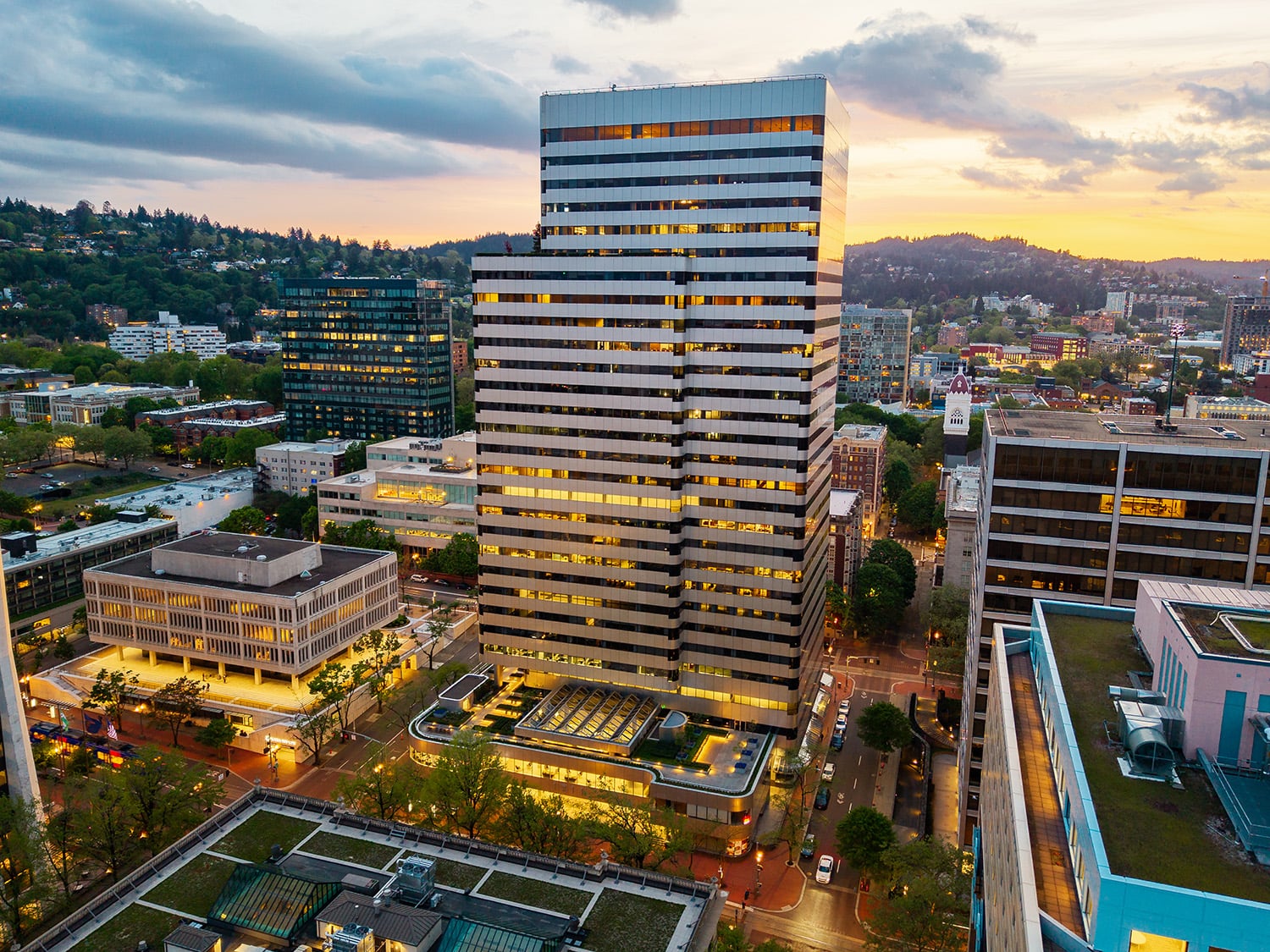 Lincoln Property Sells Downtown Portland Office Tower - Commercial ...