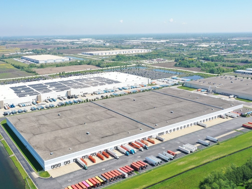 Exclusive: Amazon Facility Lands $54M North of Chicago - Commercial ...